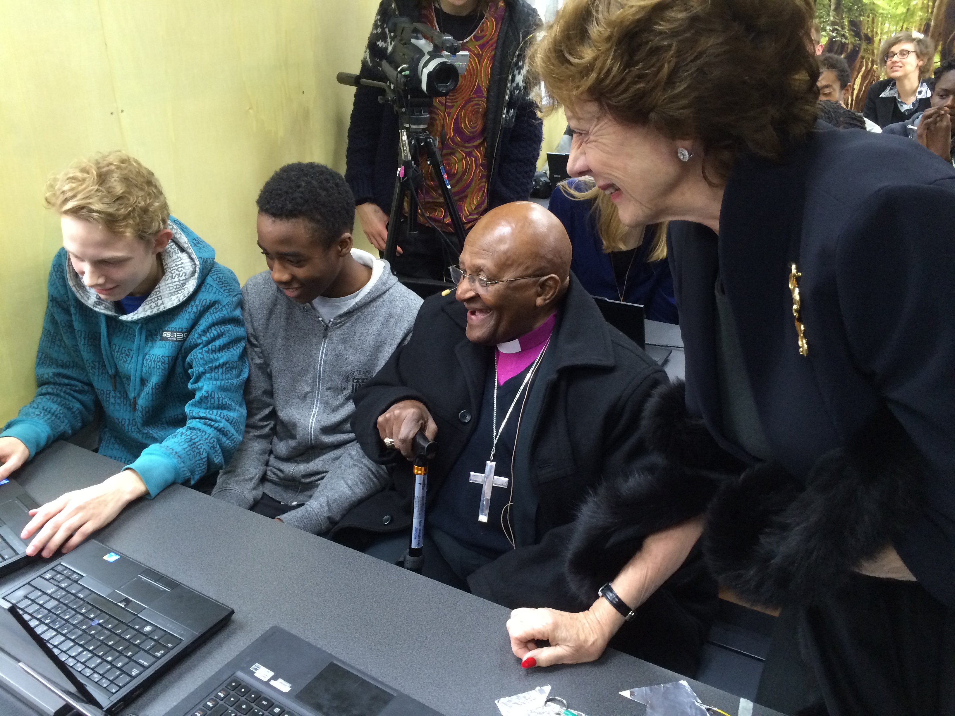 Arrow Electronics & Non-Profit Partner Create...