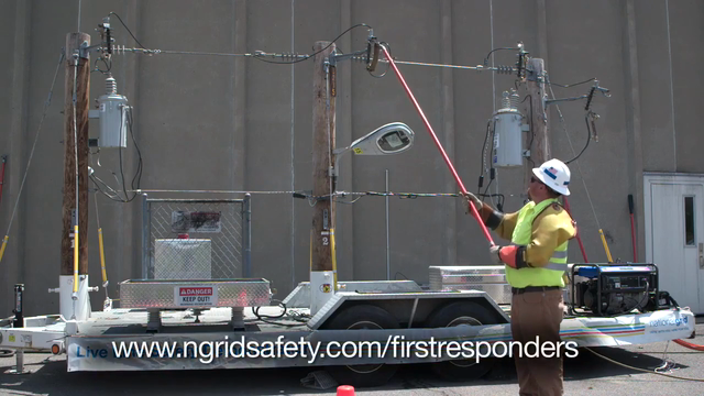 National Grid Demos Live Line Safety